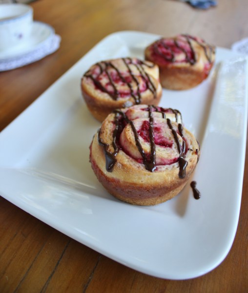 Raspberry scrolls and hearts – Baking with Gab